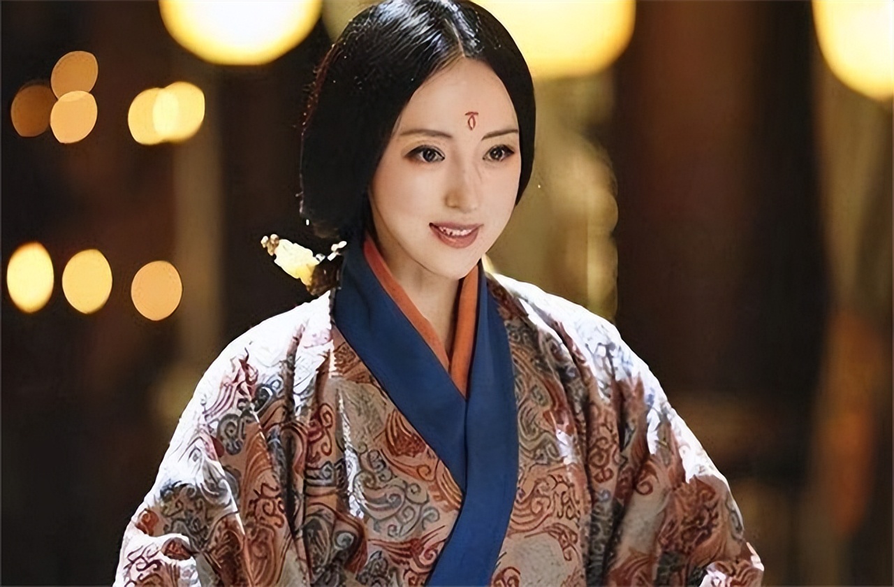Emperor Han Jing's favorite concubine met a wild boar in the toilet ...