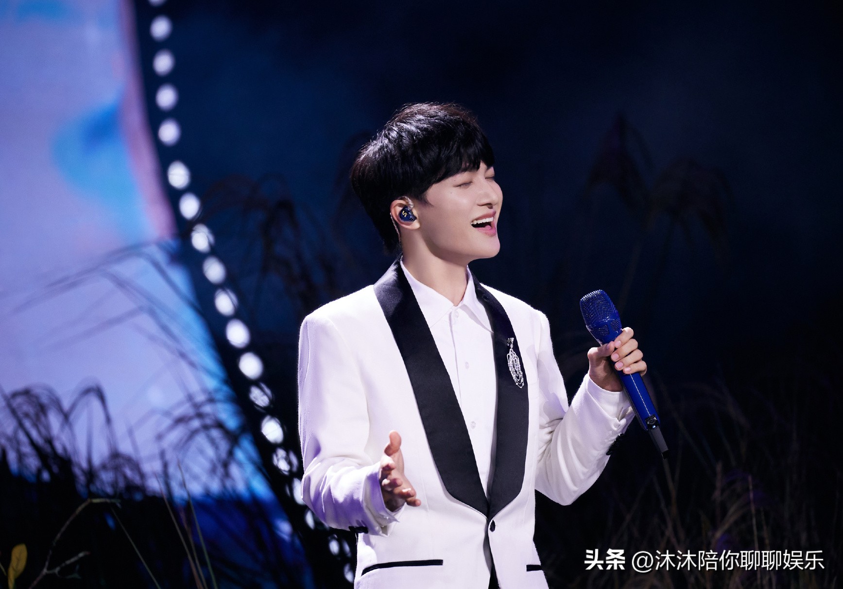 Successfully broke the circle! Qiu Yi praised Zhou Shen's singing level ...