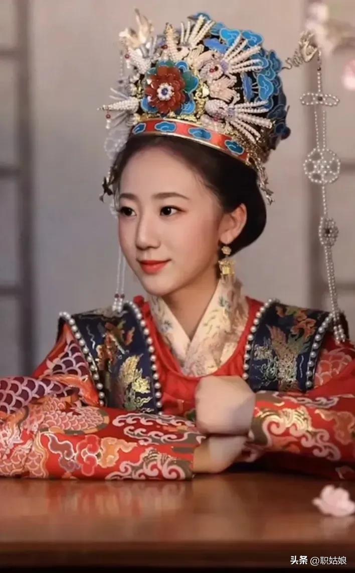 Zhang Jinyu was pushed into the limelight again, who is Mr. Lu? Will ...