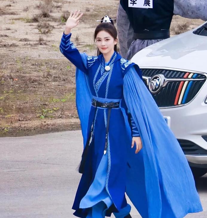 White Deer "Let's Run" The ancient costume dream returns to swagger ...