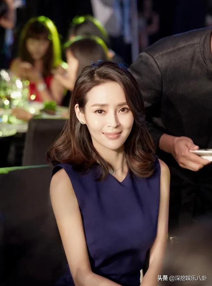 Yu Mingjia has zero scandal since his debut. He chose to marry in a low ...