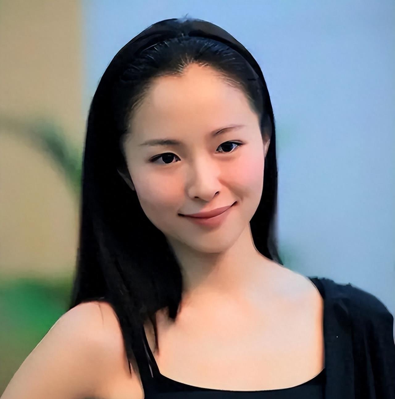 What Jiang Yiyan hugs is not Wu Zhenyu, but the ugliness of the entire entertainment industry ...