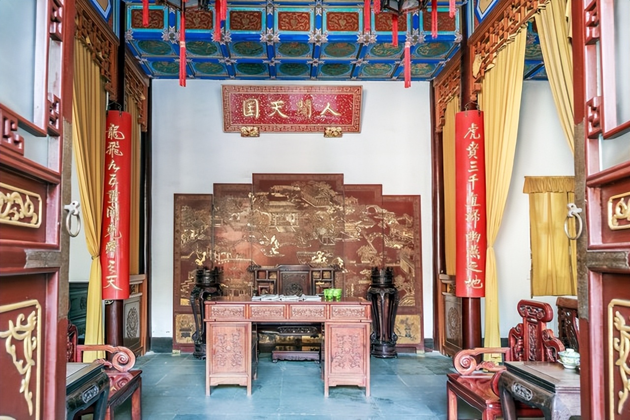 What happened to Hong Xiuquan's many wives after the failure of the ...