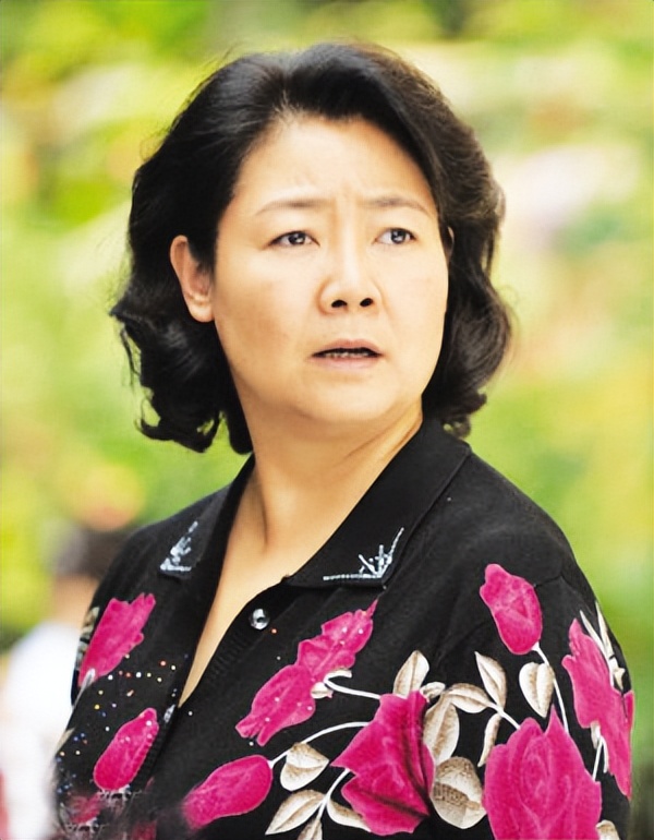 Sarina: Falling in love with Pan Jun, her husband gave up his career to ...