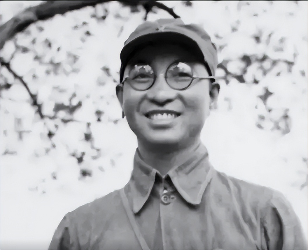 21-year-old Tan Zheng went to the front committee to report and was ...