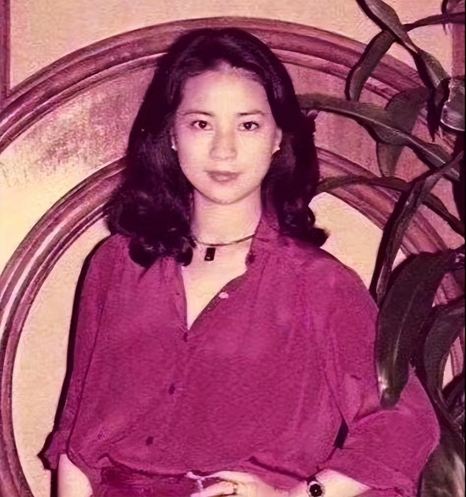 Actress Lin Fengjiao: Married to Jackie Chan for 41 years, and gave ...