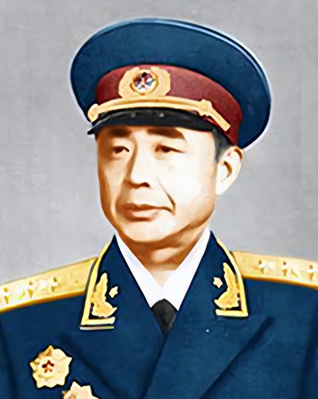 After Chen Mingren's uprising, one of his army commanders defected with ...