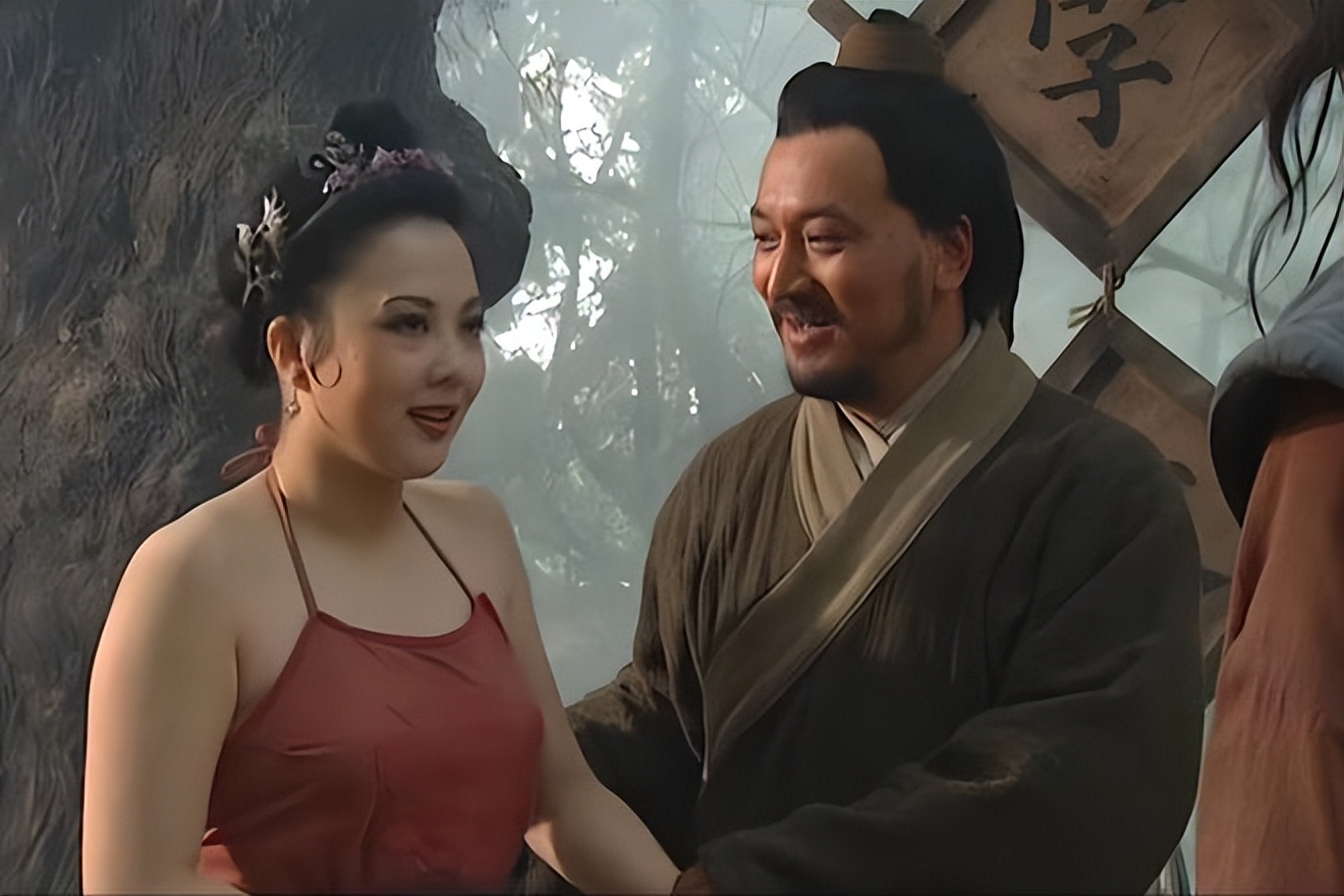 Among the four female generals of the Water Margin, one of them was ...