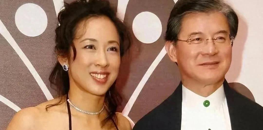 "Clean yourself and leave home"! The relationship between Loletta Chu ...