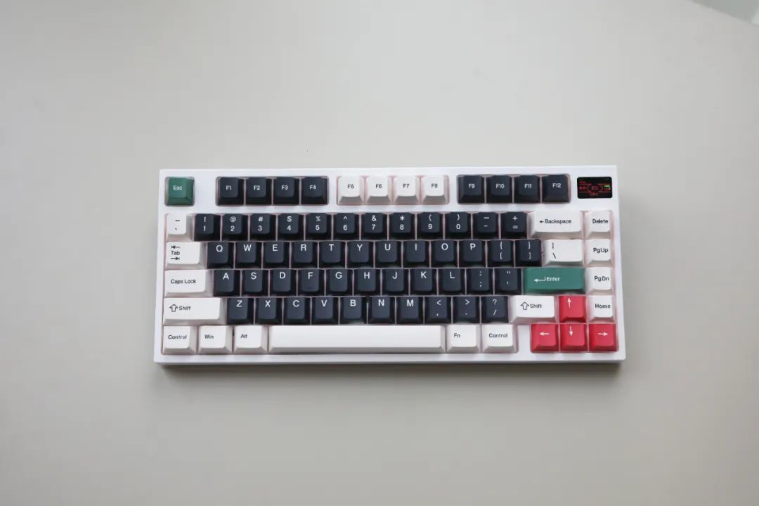 Kaihua and Keydous launched the "Handsome" axis: BOX strawberry ice ...