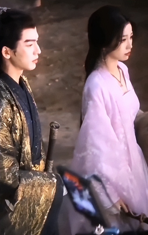 Yu Shuxin and Zhang Linghe "The Feather of the Cloud" Reuters ...