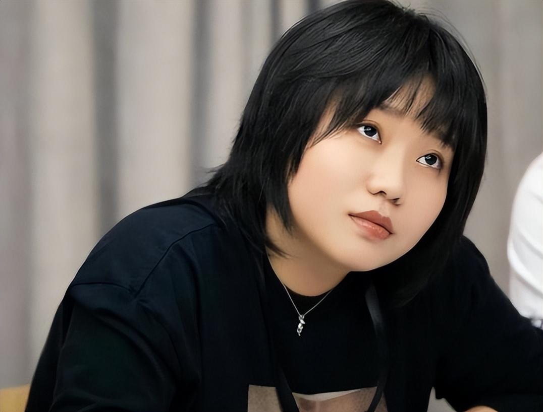 Liu Yuanyuan overturned the truck with the goods, Peking University ...