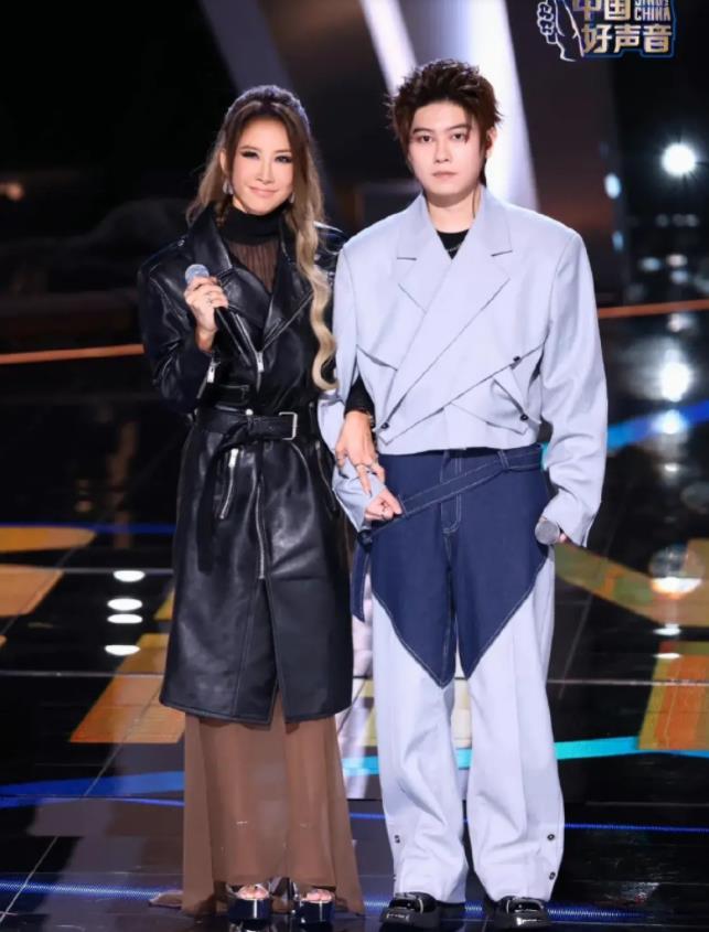 Coco Li deletes all Weibo of China's Good Voice, six angry hidden poems ...