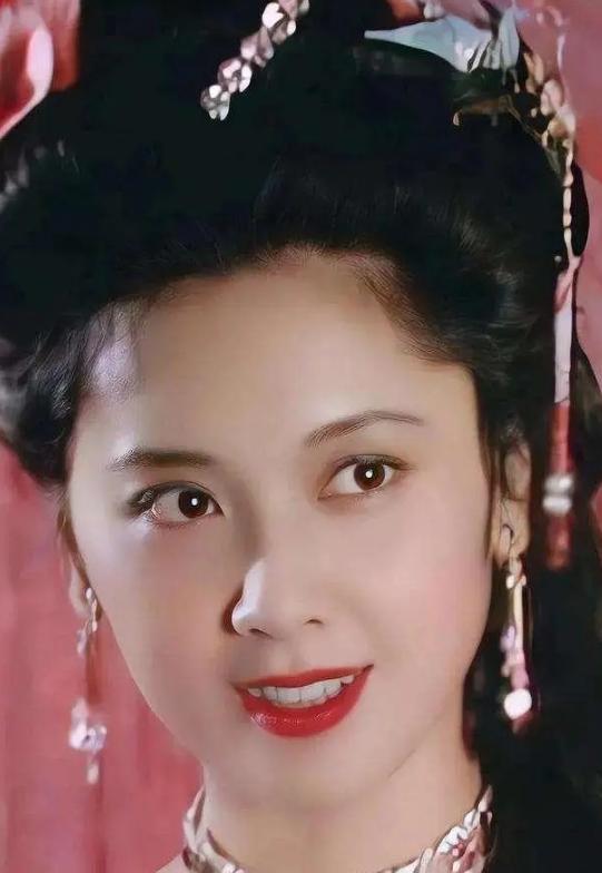 Seeing the aging appearance of 71-year-old Zhu Lin, I realized that the ...