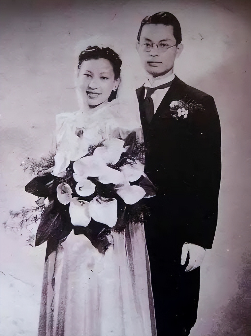 Lin Haiyin [Old Things in the South of the City] These 5 stories tell ...