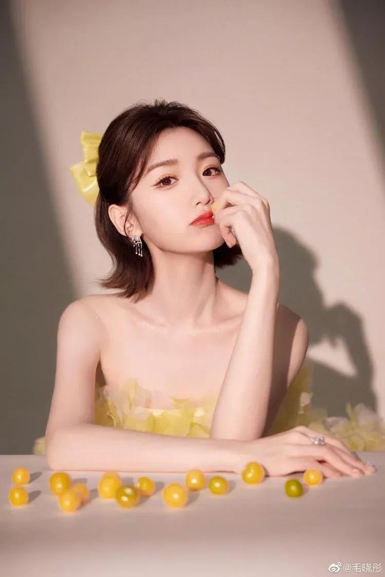 Sweet Goddess Mao Xiaotong and Li Yitong - iMedia