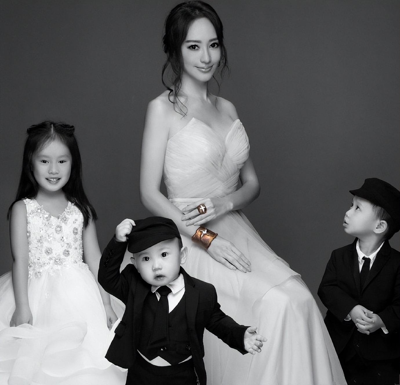 The stars brought their babies to the scene, and the lineup was ...