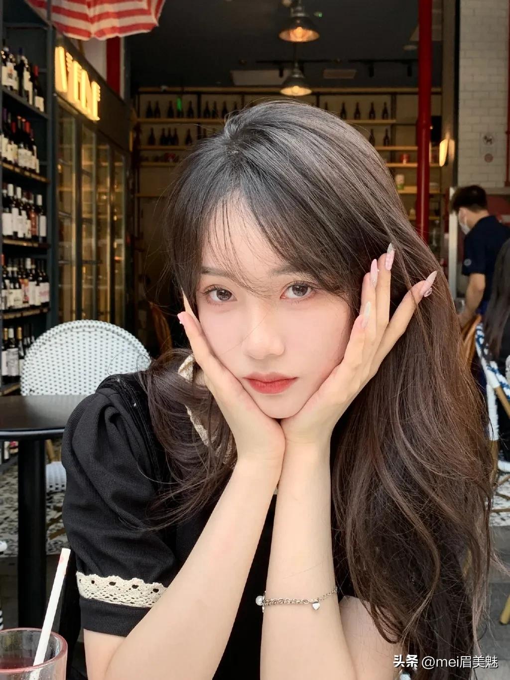 Eyebrow beauty charm: high-value beauty - iNEWS