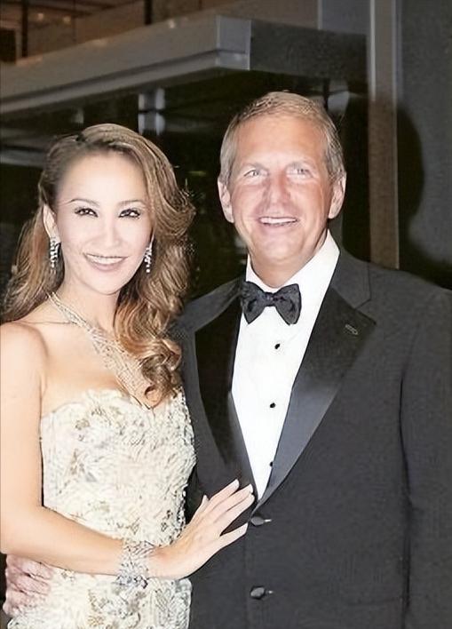 Coco Lee's Husband: The Tennis Coach and Jobs Are on the Same Rank - iNEWS