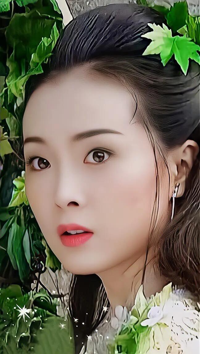 Wang Yan's appearance is at its peak, Bai Feifei is so beautiful - iNEWS