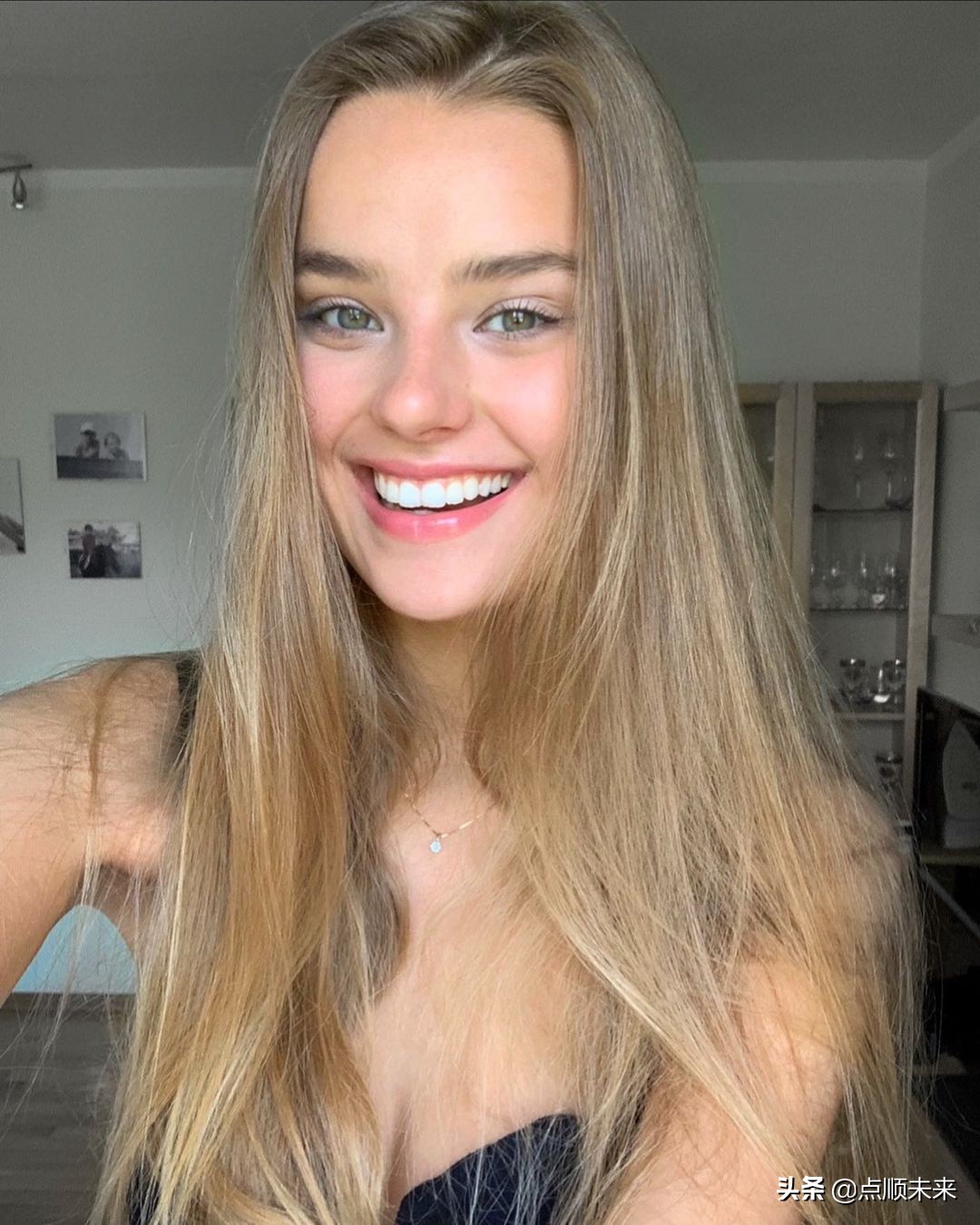 Daily life photos of the new Czech lady - iNEWS