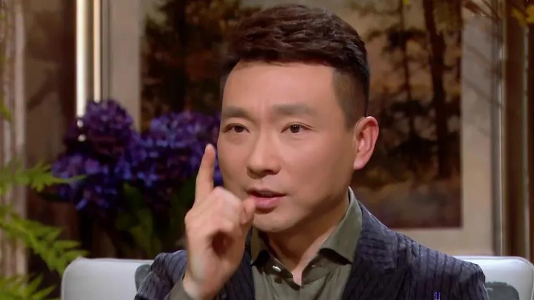 CCTV's No. 1 Warmest Man, Loved His Wife For 22 Years Without Gossip ...
