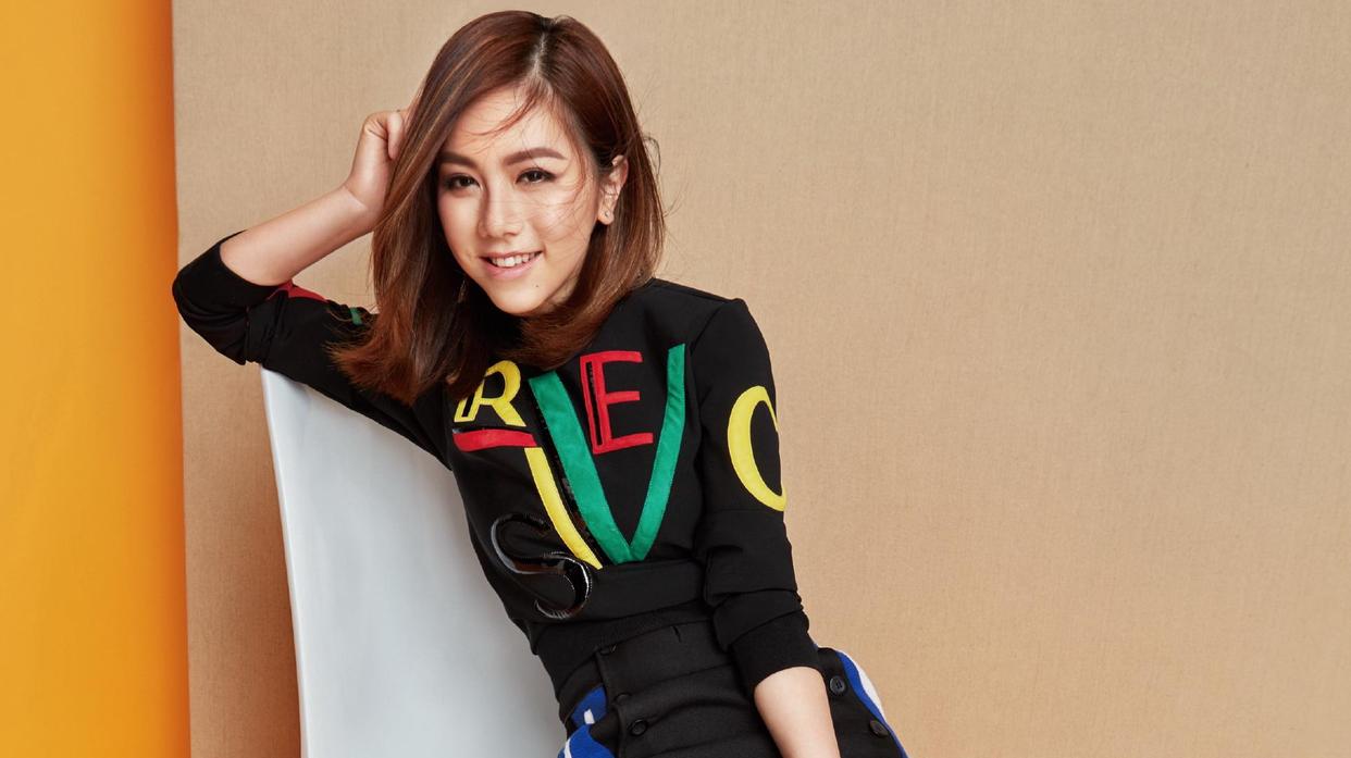 Soprano Deng Ziqi is strong, but Zhang Jianying is strong in ...