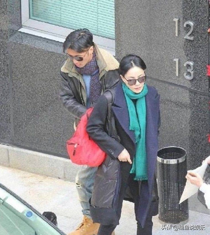 Still Feng Fei Lian is sweeter! Faye Wong and Nicholas Tse hold hands ...