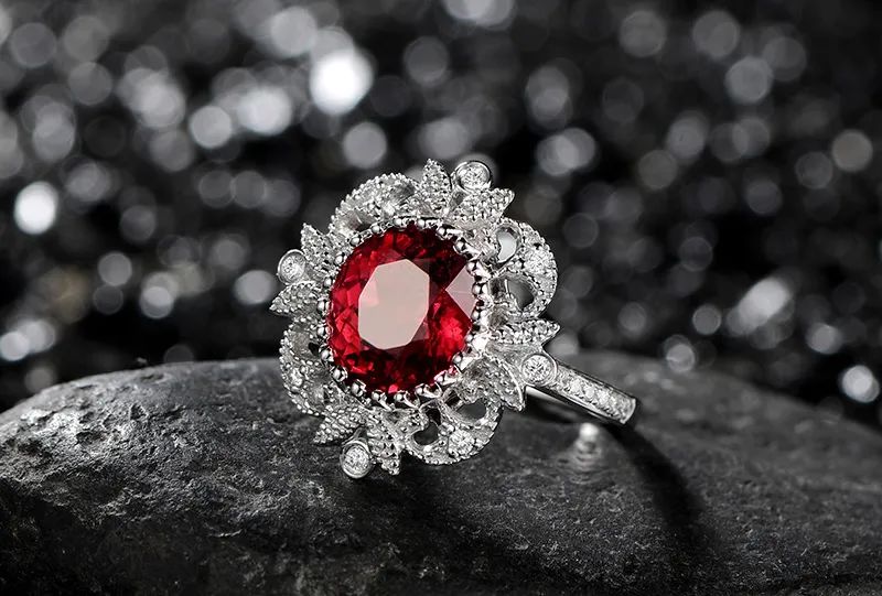The difference between the cleaning and maintenance of ruby jewelry and ...