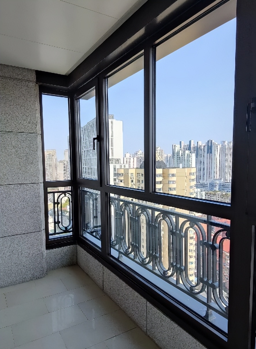 Ventilation or beauty? I want my balcony! - iMedia