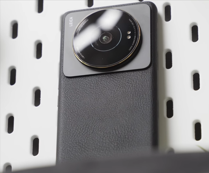 Apple 14Pro, Huawei Mate50Pro, Xiaomi 12SUItra all claim to be high-end, how to choose? - iNEWS