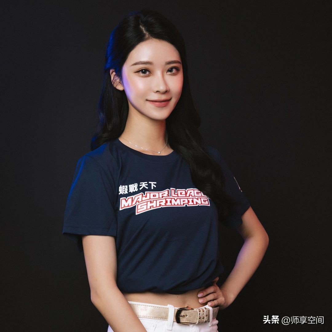 Model Doris (Yang Qiqi) - iNEWS