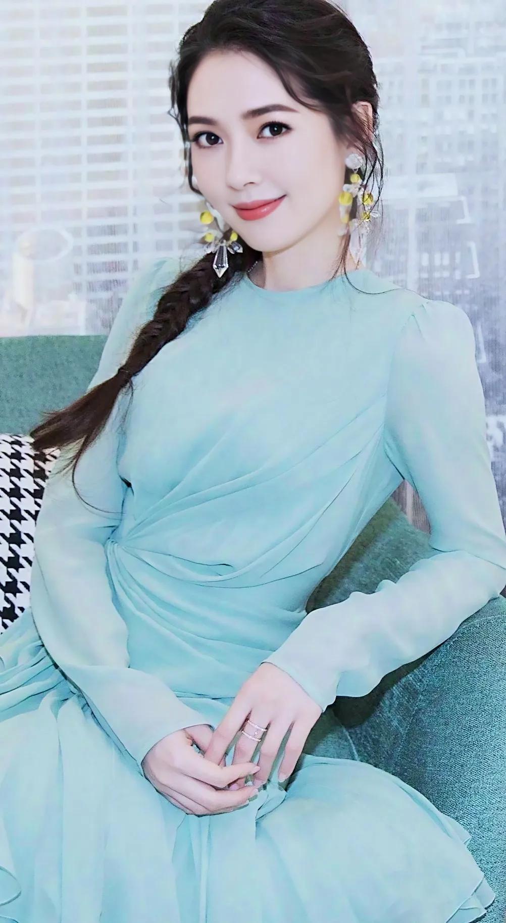 Beautiful lady, Guo Biting - iNEWS