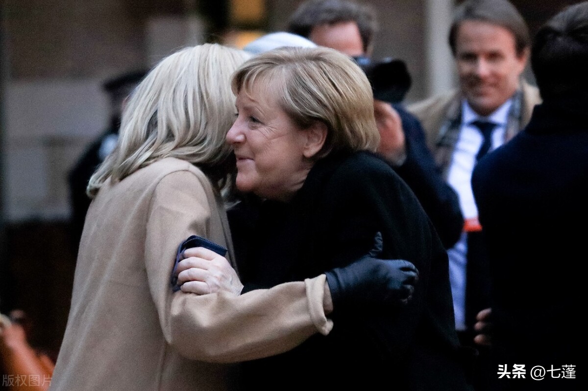 Is Merkel beautiful?look at the picture - iNEWS