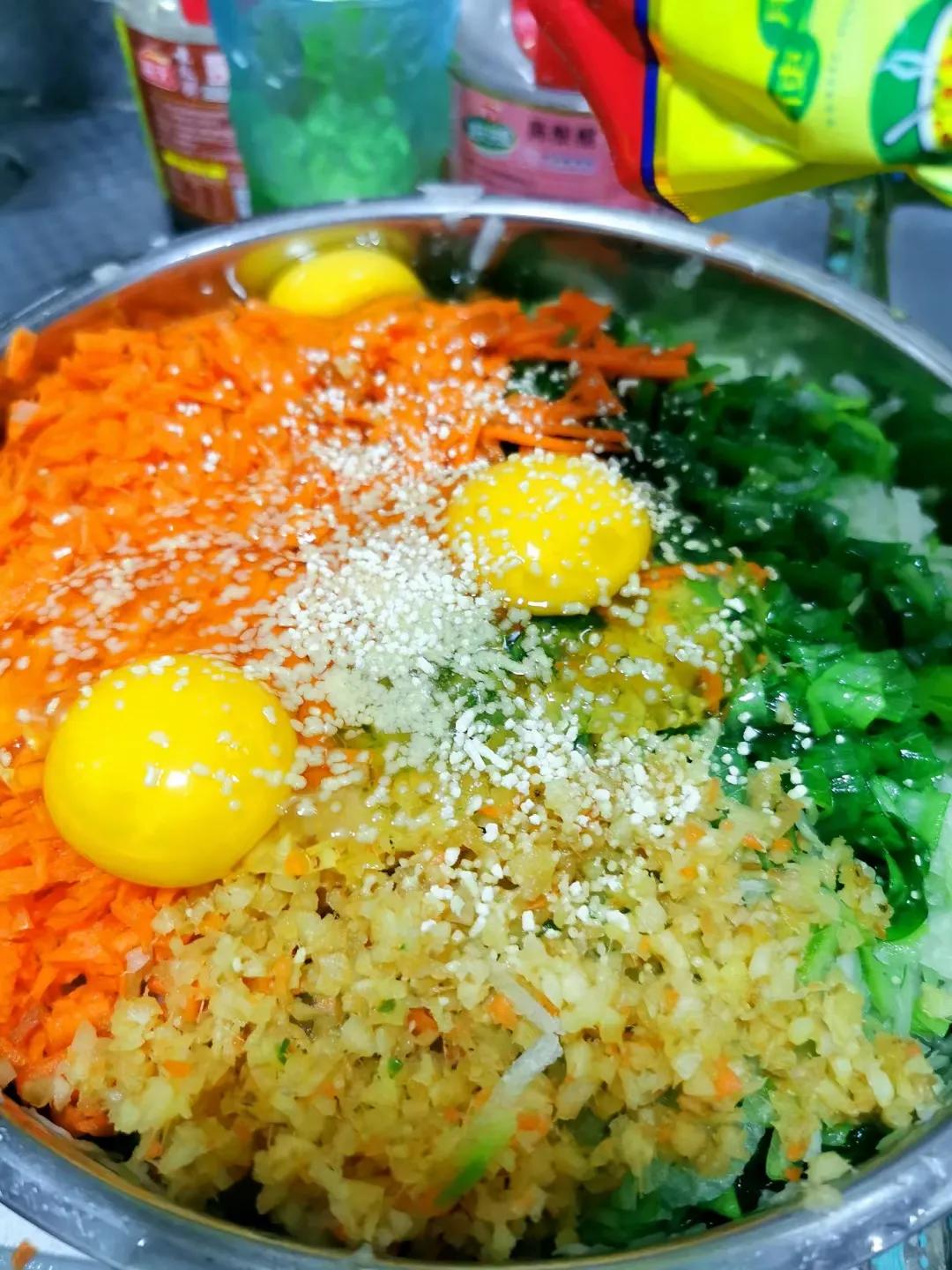 Winter food - fried radish balls - iNEWS