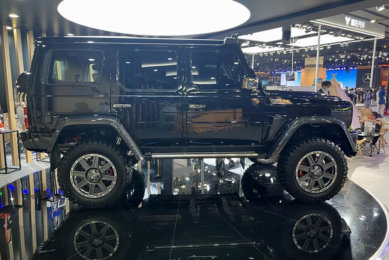 Known as the domestically produced Mercedes-Benz Big G, the new model of BAIC BJ80 is exposed ...