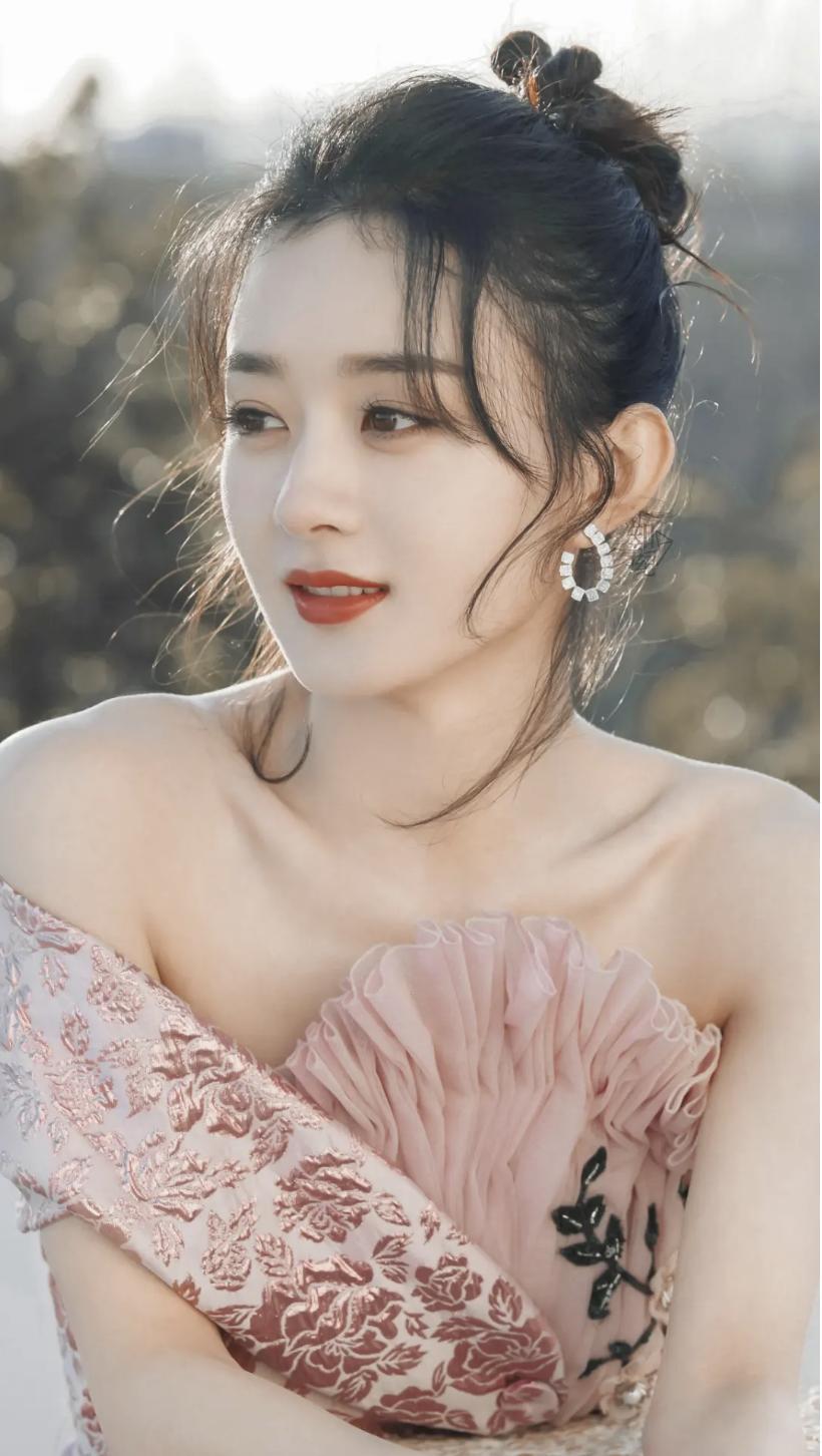 Zhao Liying——The beauty of the country style and ancient charm, the ...