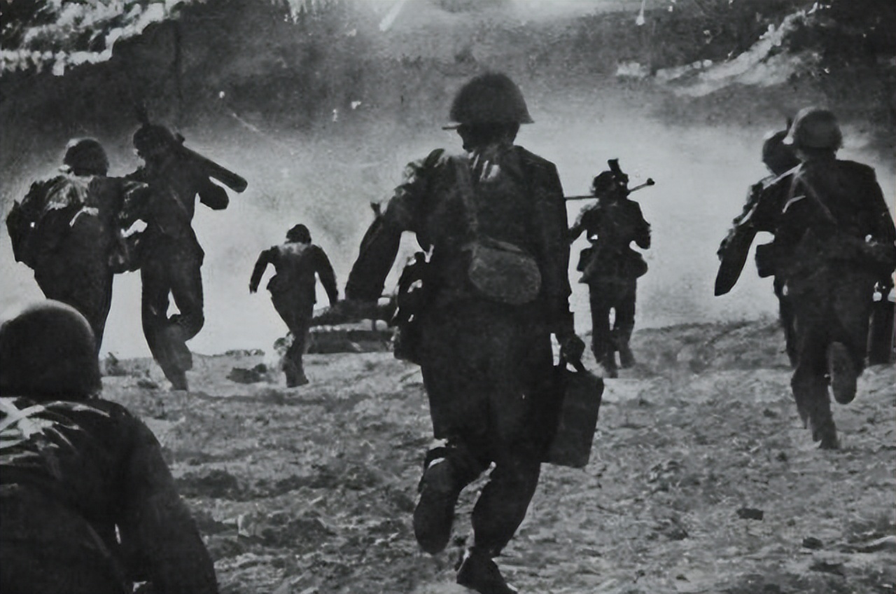 During the counterattack against Vietnam, the PLA blasters were often ...