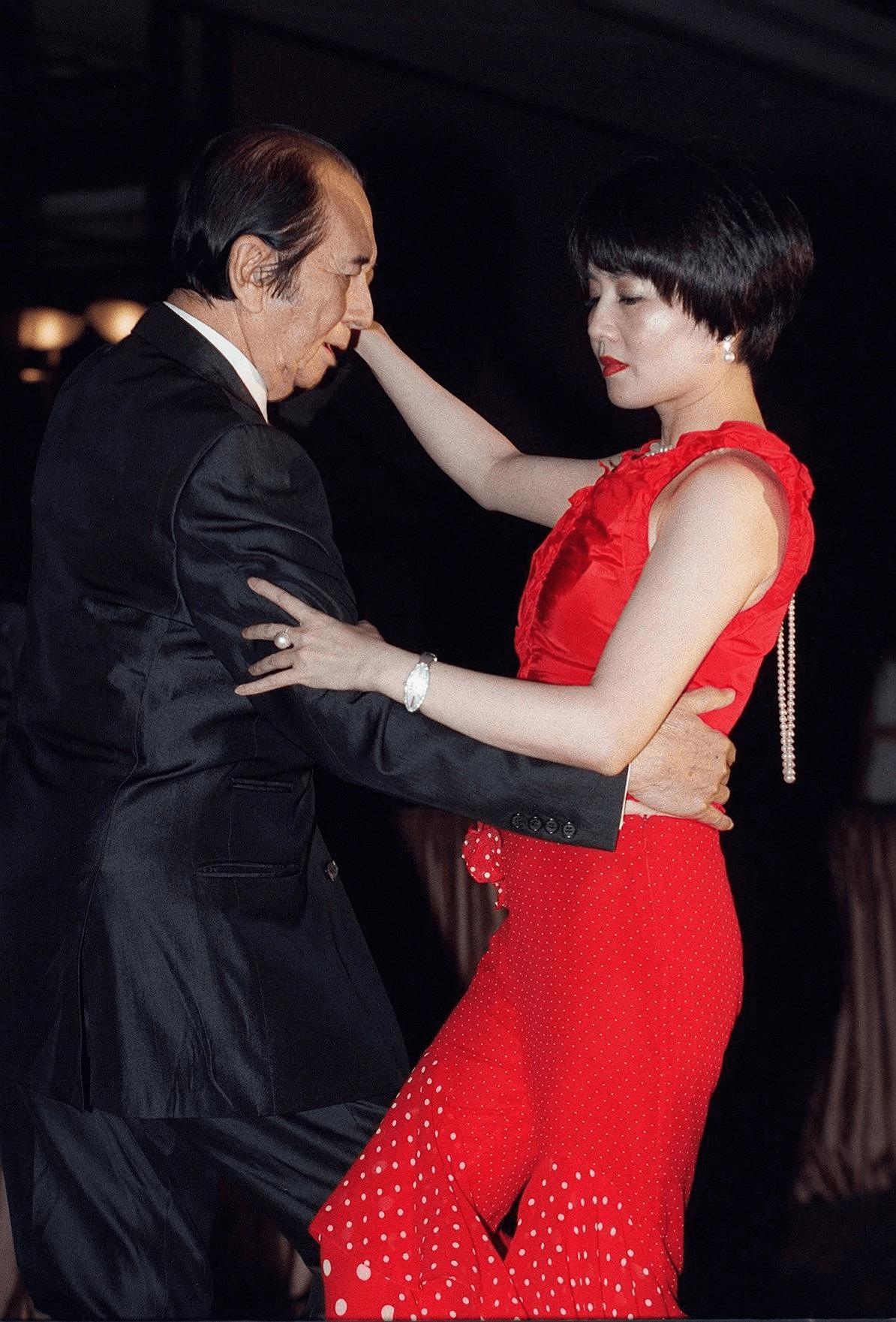 In 2007, Liang Anqi was too fond of acting like a baby, how could she ...