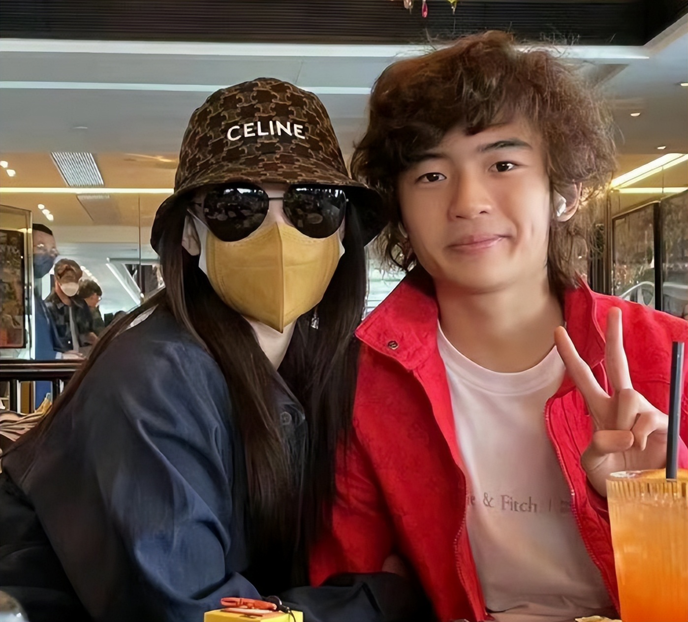 Qiu Shuzhen stopped her 18-year-old daughter from becoming a star ...