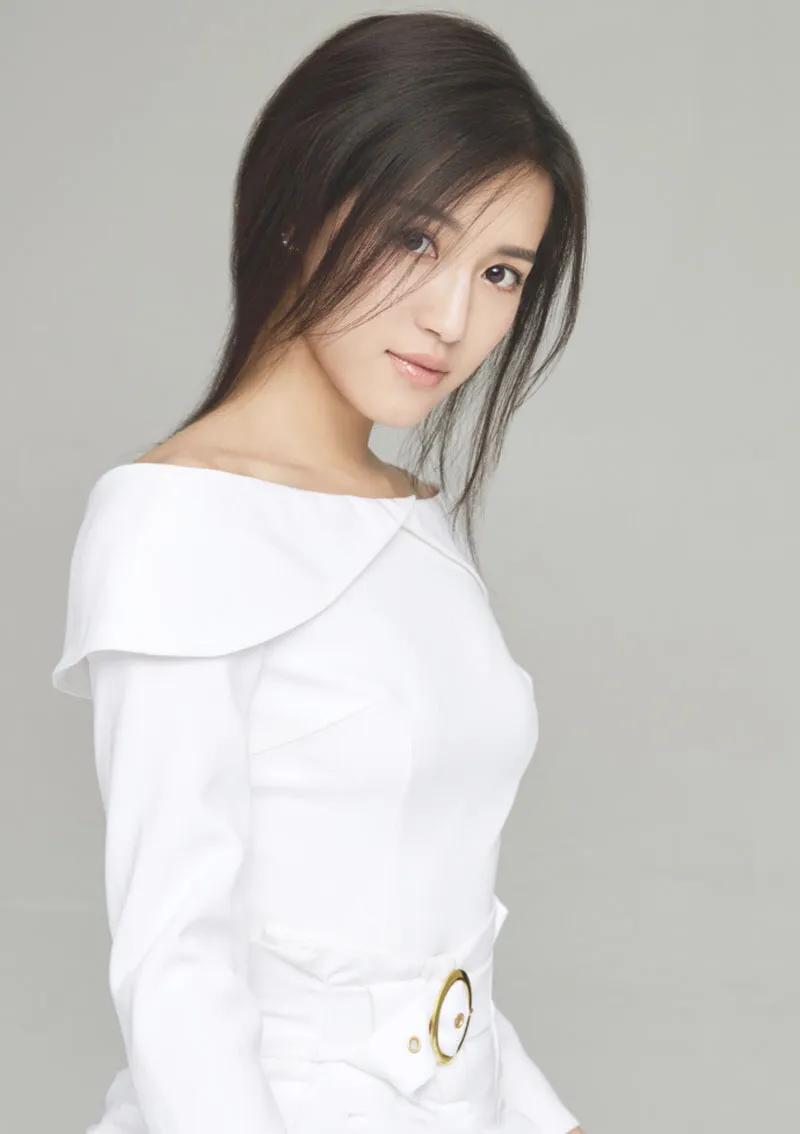 Su Qing's beautiful photo - iNEWS