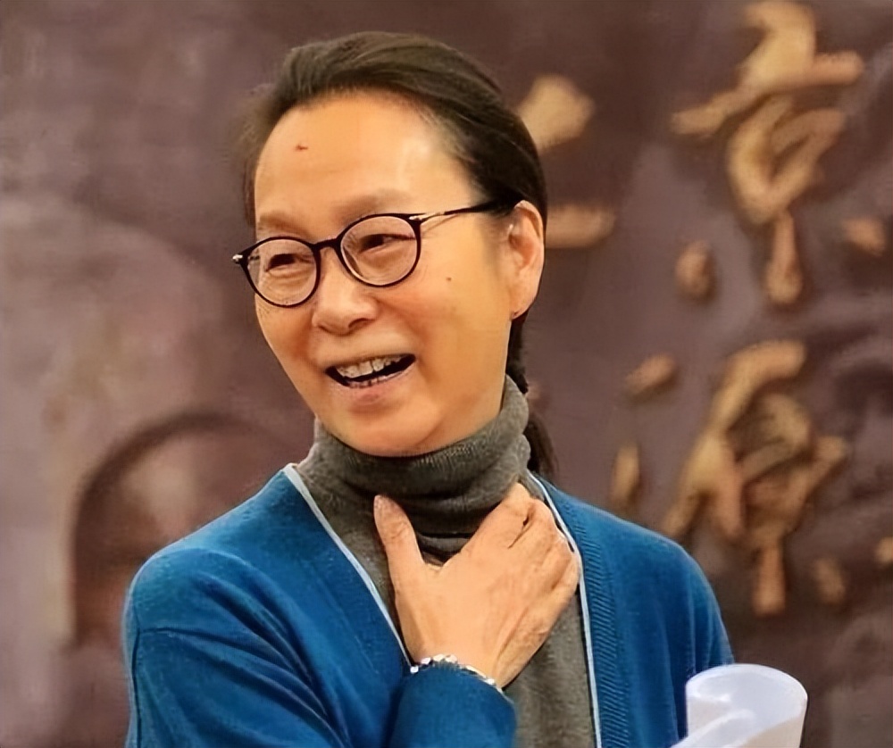 Single mother, 67-year-old Golden Rooster Award winner, how ...