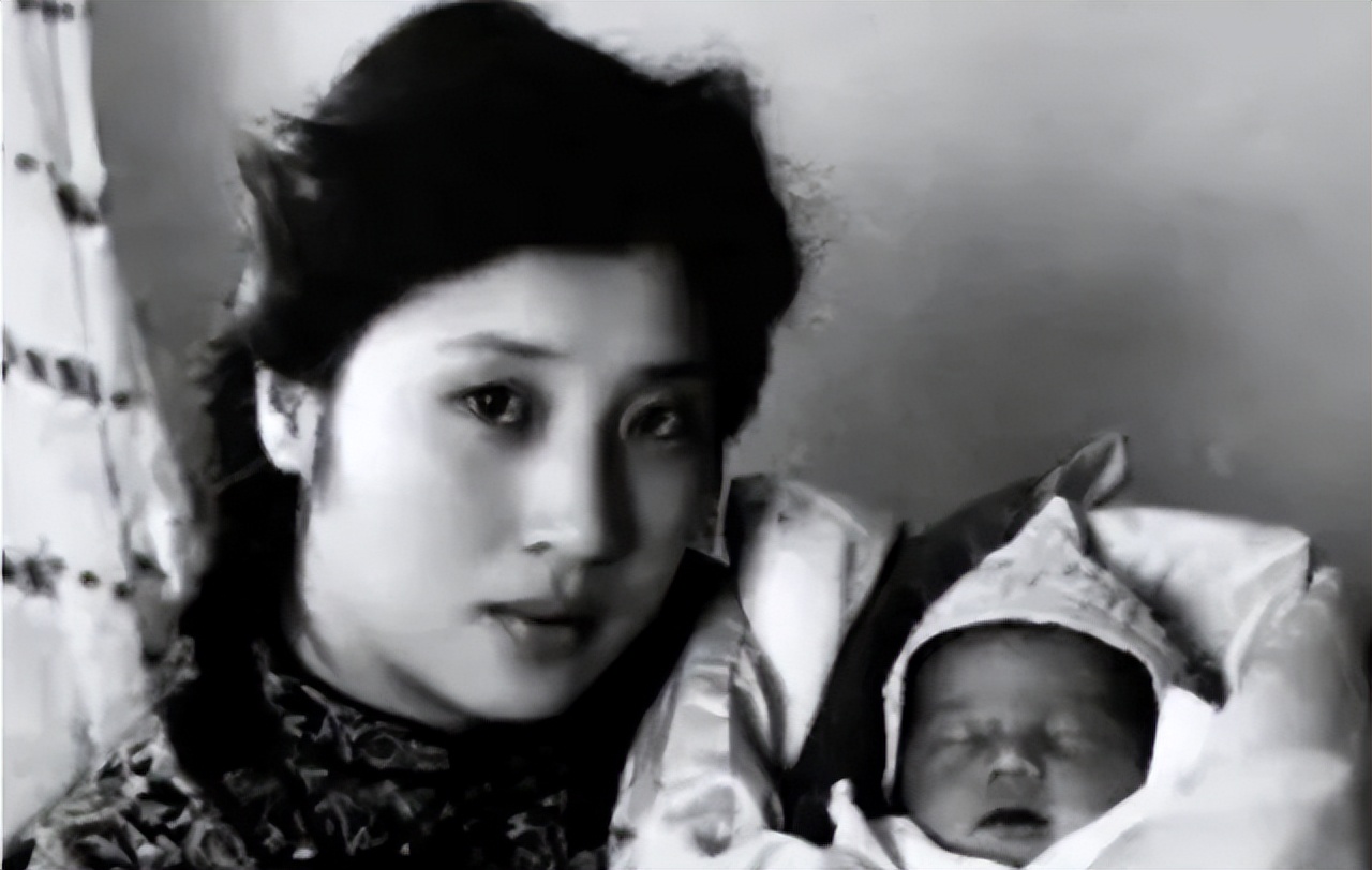 In 2007, Su Yu's nephew invited Zhang Lingfu's wife to Meng Lianggu ...