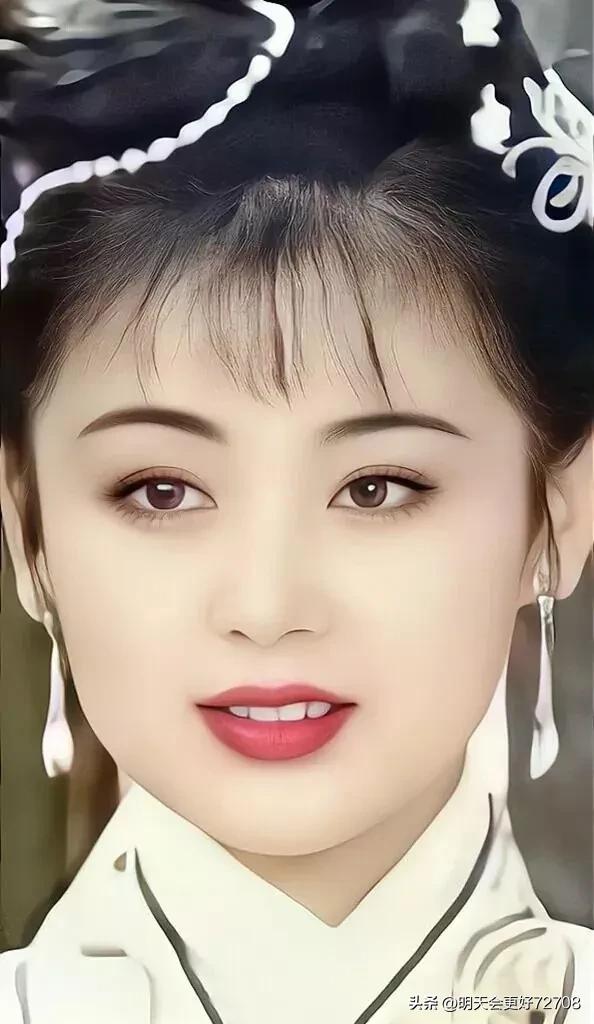 Chen Hong and Zhao Mingming, who do you think is more beautiful - iNEWS