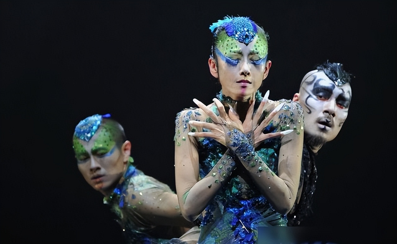 Yang Liping's dance was criticized as vulgar. Is it vulgar art or the ...