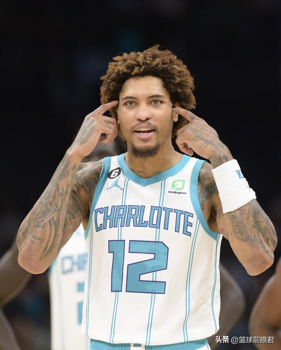 The basket is crooked!Murray made only 5 of 15 shots!12 points, 4 ...