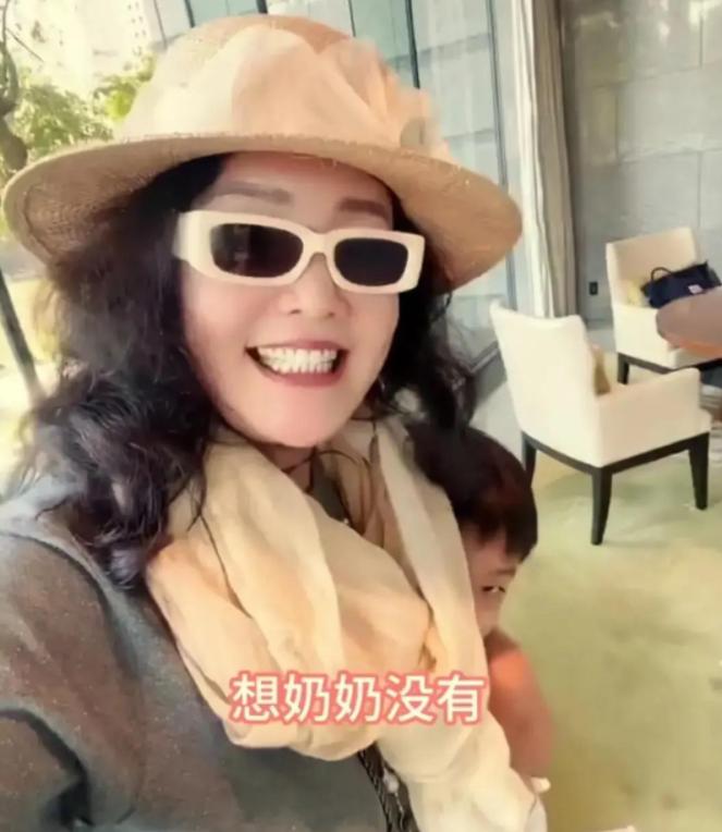 Why does Wang Xiyue ignore her grandma? The story behind it is ...