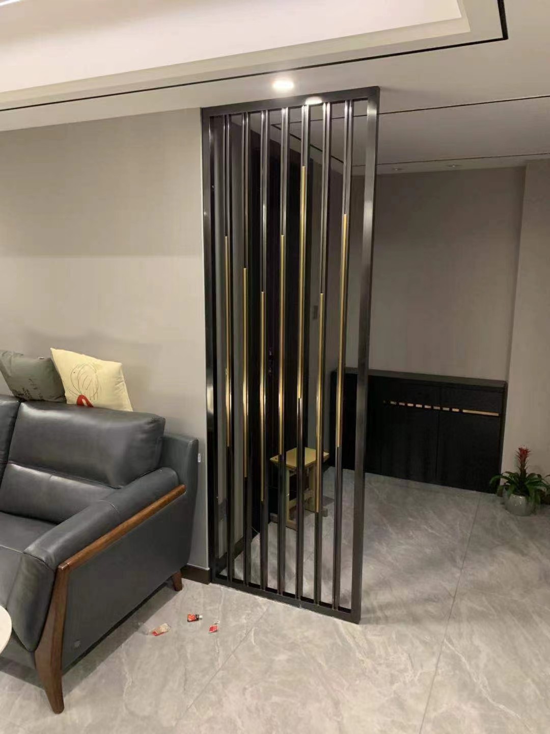 Simple wind partition screen, showing extraordinary taste - iNEWS