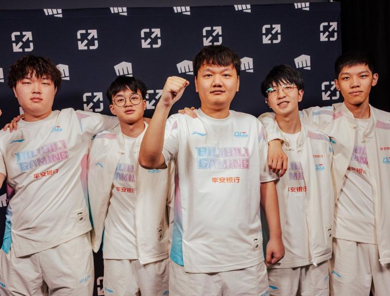 C9 spat out trash talk before the game against BLG, top laner Fudge: I ...