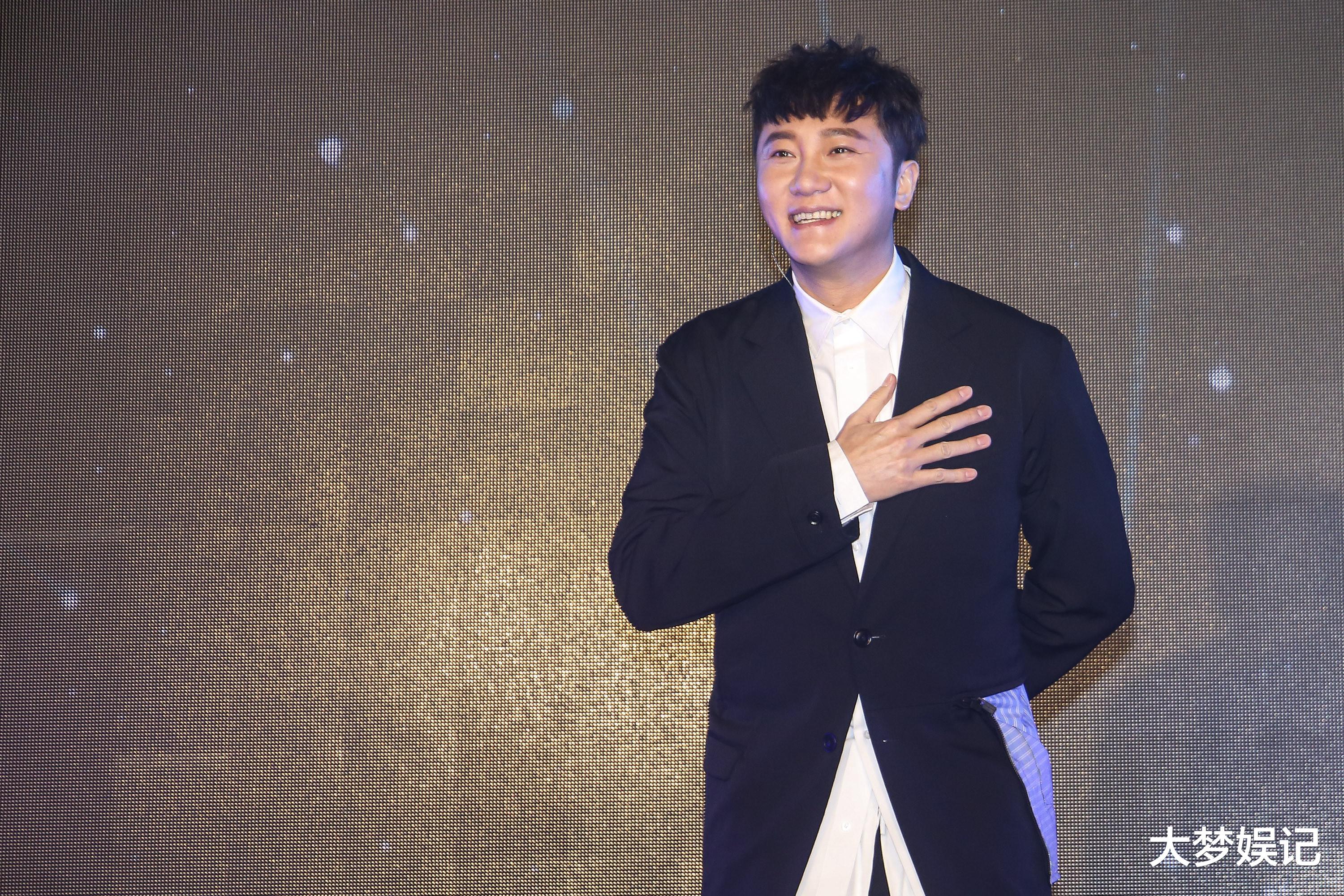 Angelababy explodes ambiguous Guan Zhe!The ski photos were exposed, and ...